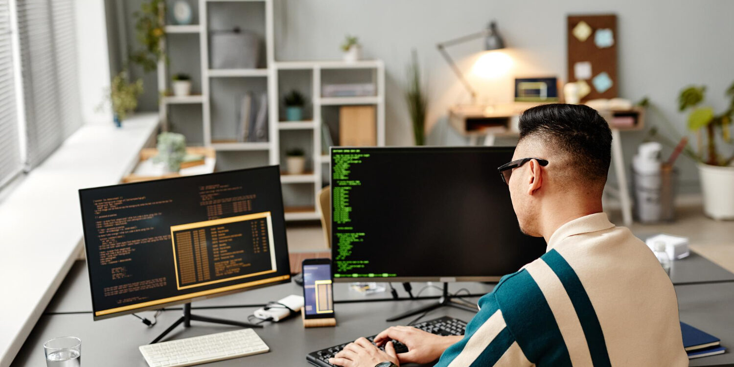 Software House: Pengertian, Layanan & Cara Kerja | Garudea